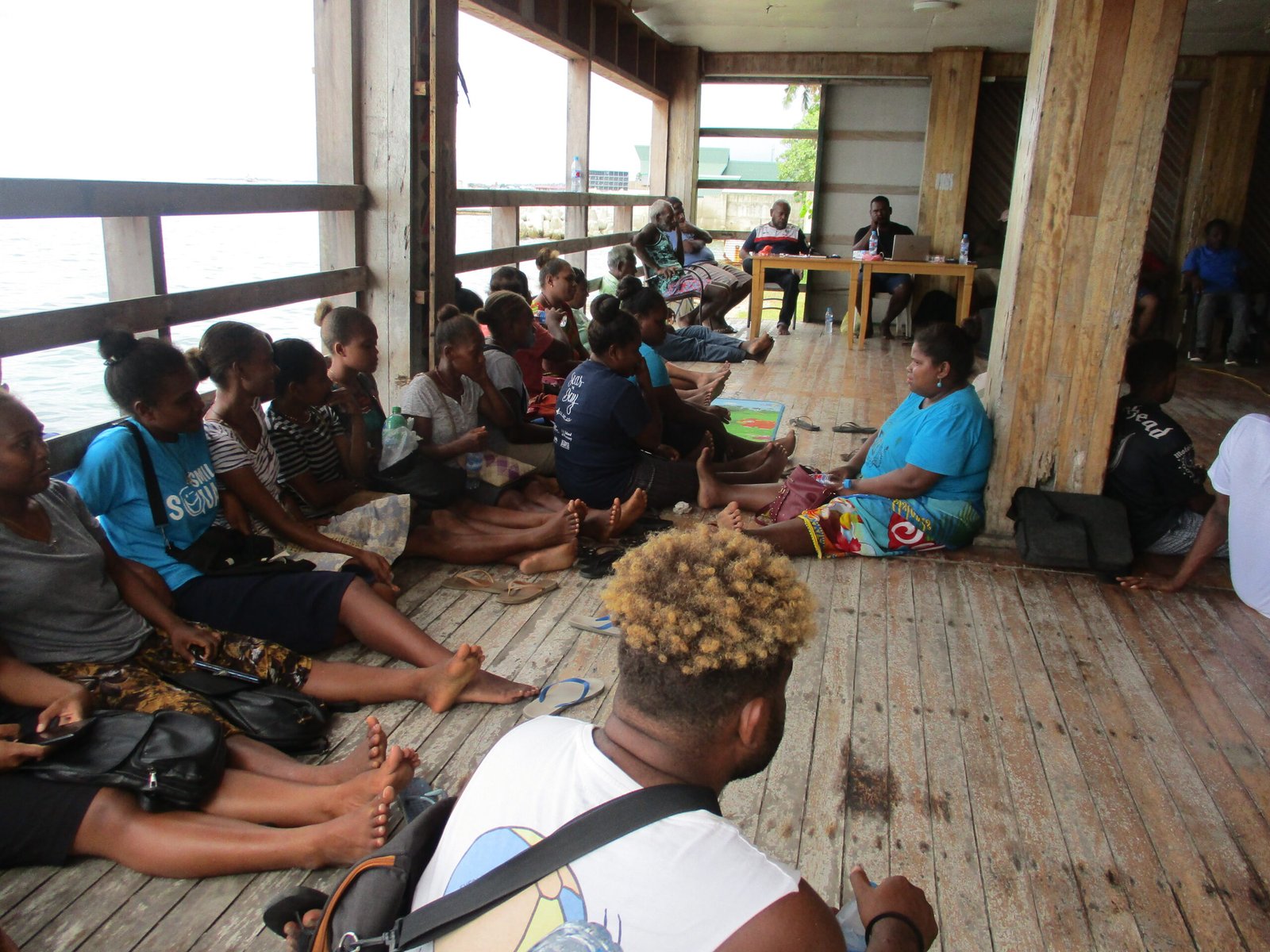 Hon. Claudius Holds Meeting to Assist SINU Students with Outstanding ...